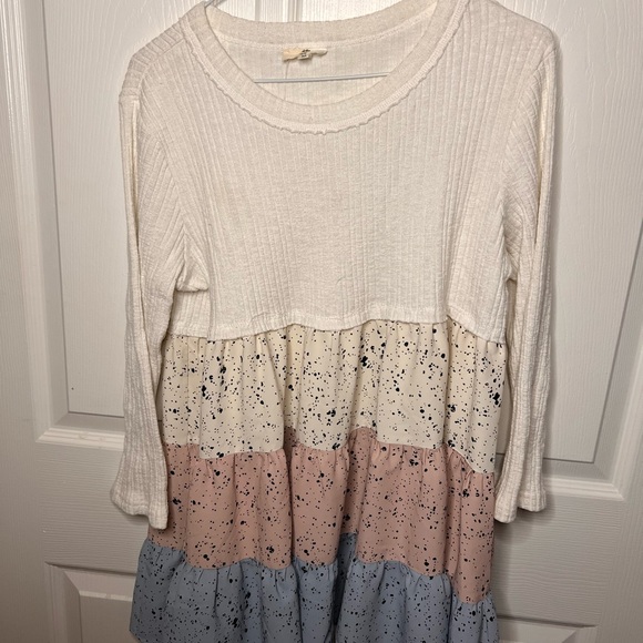 entro | Tops | Entro Blouse In Cream Pink And Blue | Poshmark